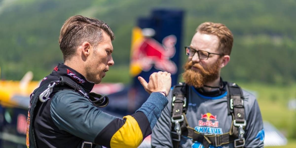 The Red Bulletin Innovator Red Bull Skydive Team