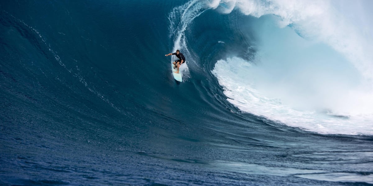 big wave surfing at jaws