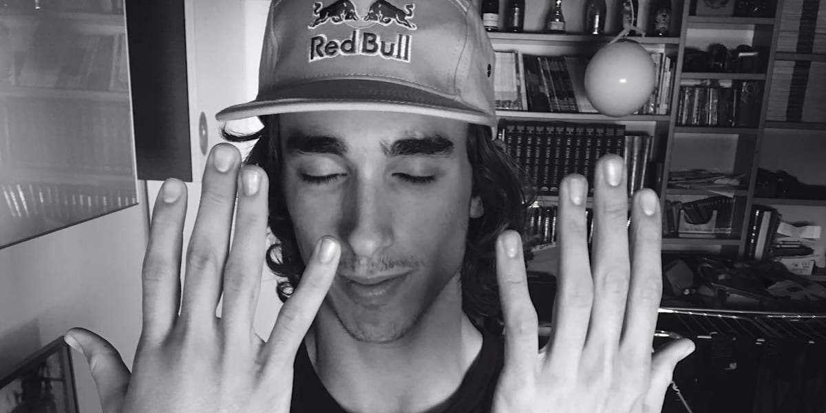 La mano rota de Danny León