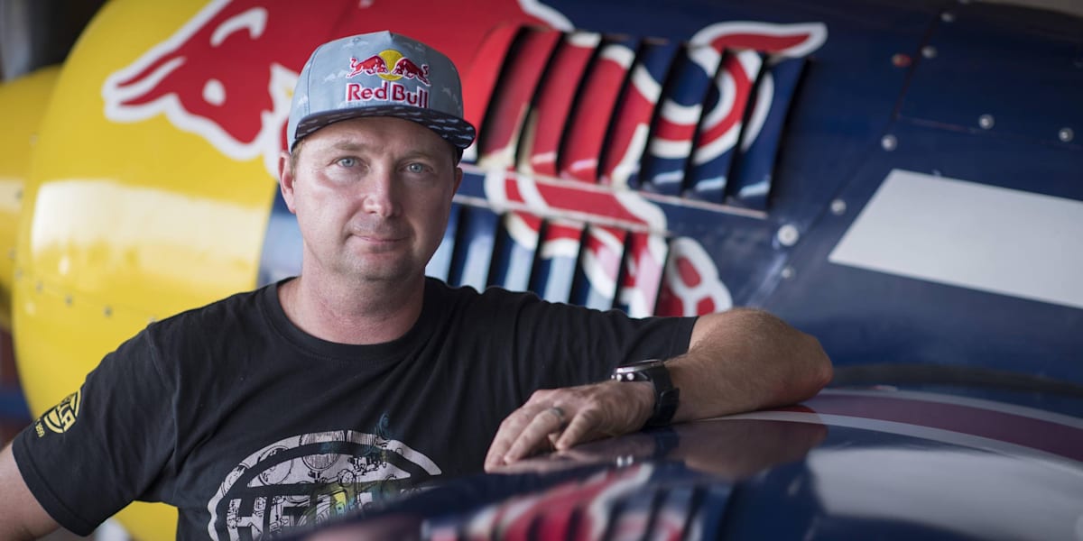 Patrick Davidson: Aerobatics – Red Bull Athlete Profile