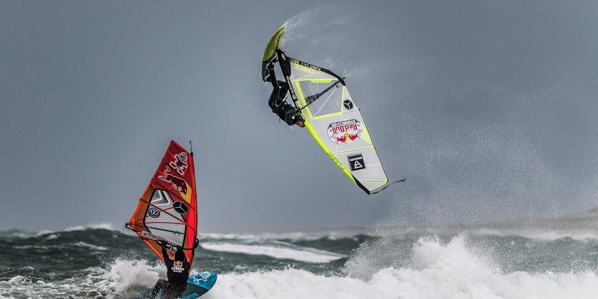 Red Bull Storm Chase: Windsurfers tackle Irish waves