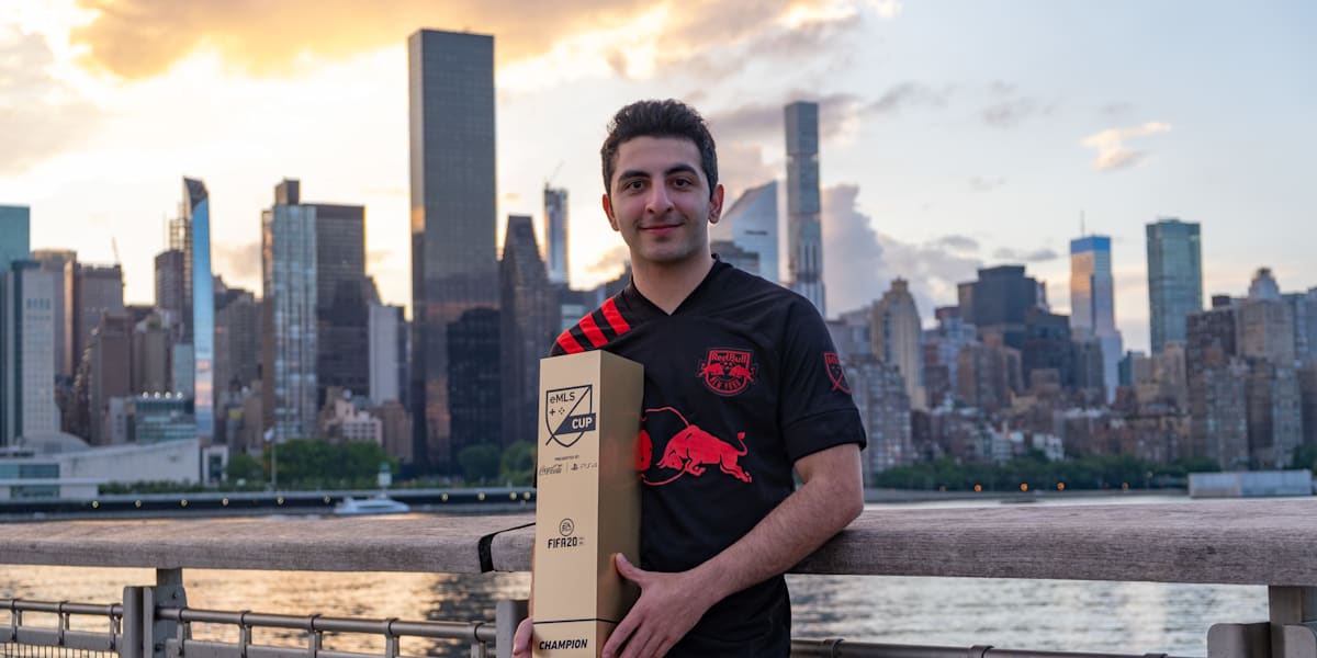 George Adamou Shares His FIFA Tips