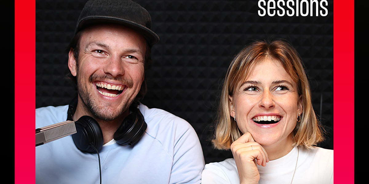 Jubiläumsfolge: Hosts Laura und Flemming im Podcast