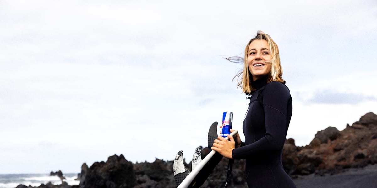 Laura Coviella: surfing: Red Bull athlete profile