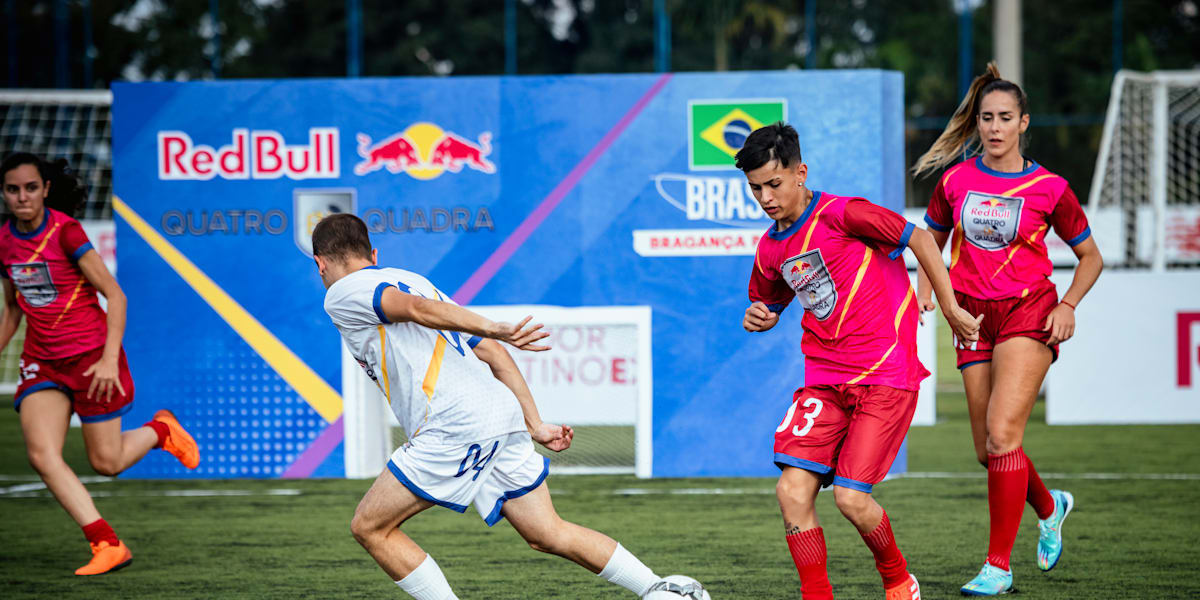 Red Bull Four 2 Score