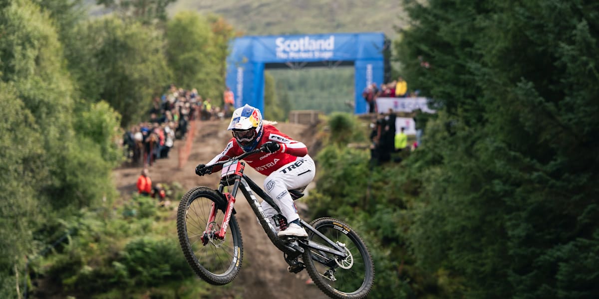 Championnats du monde de VTT descente UCI 2023 : résumé