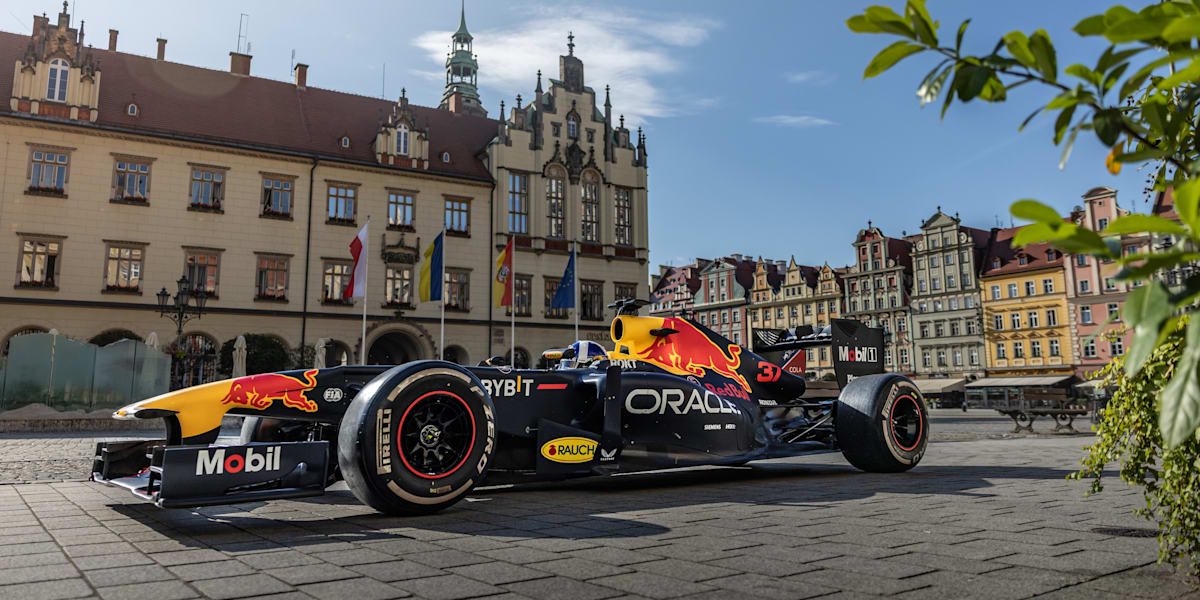 Bolid Oracle Red Bull Racing już we Wrocławiu! Zdjęcia