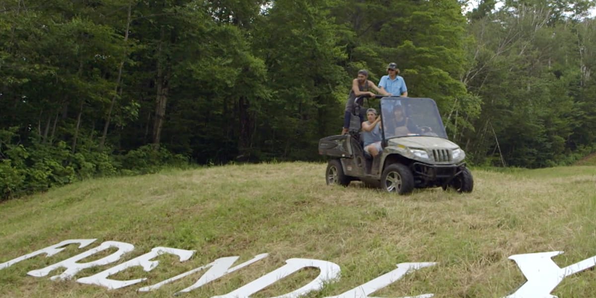 McMorris & McMorris S1 E5: Frendly Gathering video
