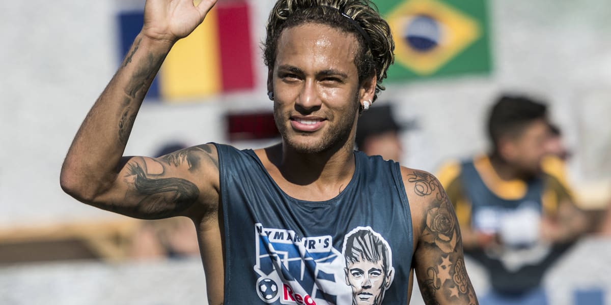 Discovering Neymar Jr
