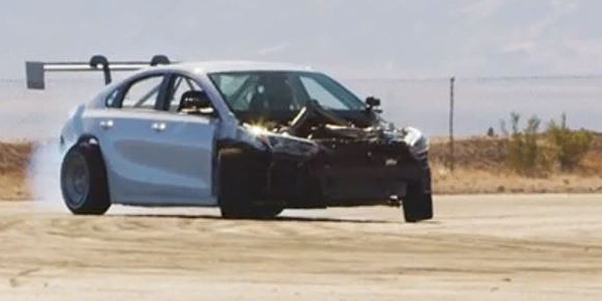 Custom Forte S1 E2 Collete Davis test drives custom car