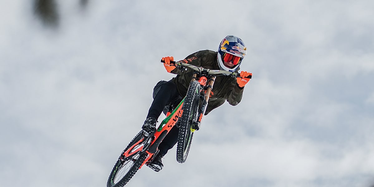 Fabio Wibmer rides Red Bull PlayStreets course – video