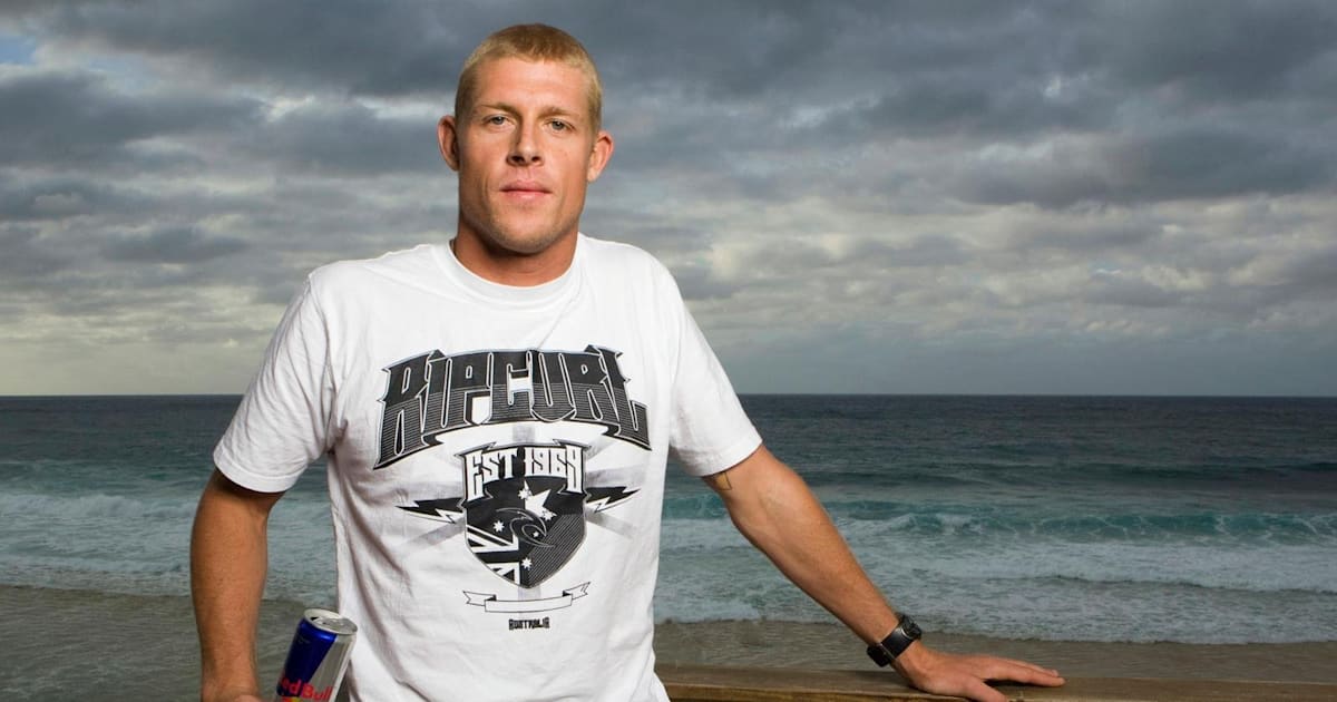 Mick Fanning: Hooked on Yoga