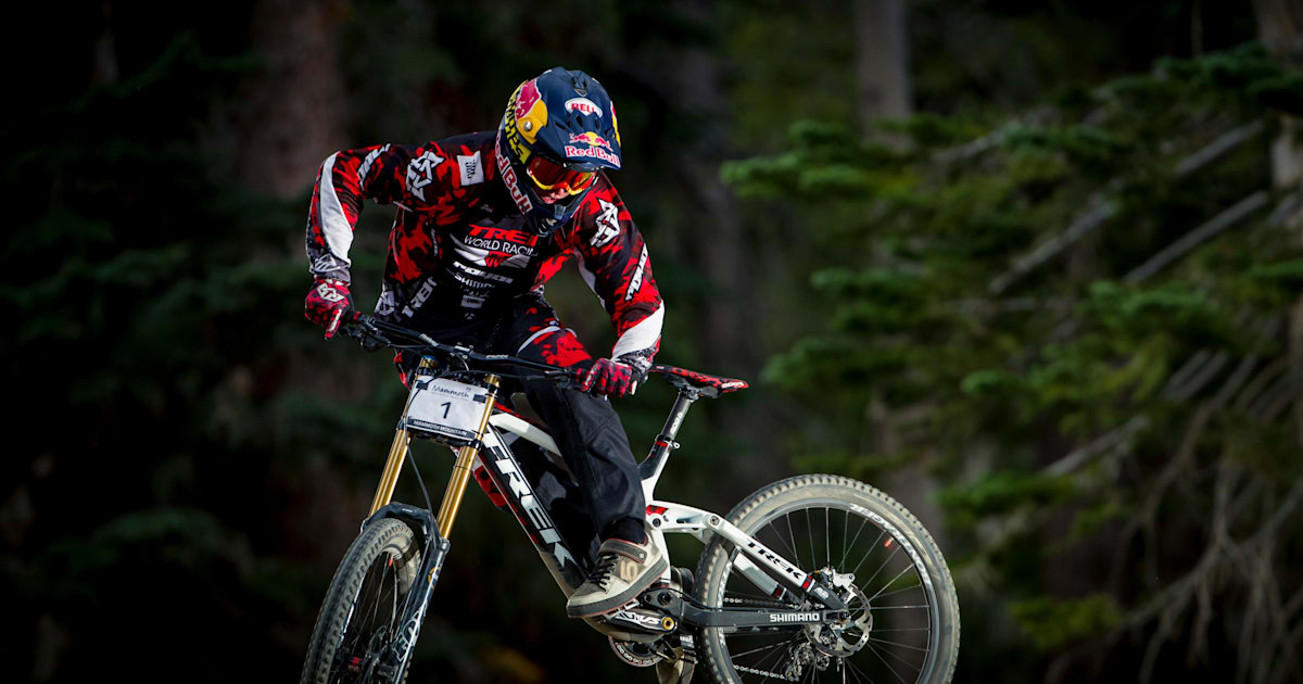 Explained: Aaron Gwin's unlucky brake in Leogang
