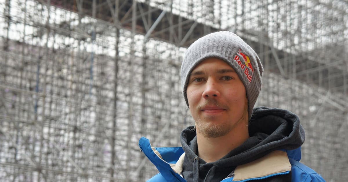 Video: Roope Tonteri's 10 Skate Tricks