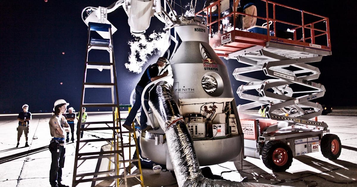 Red Bull Stratos : Capsule set to take off