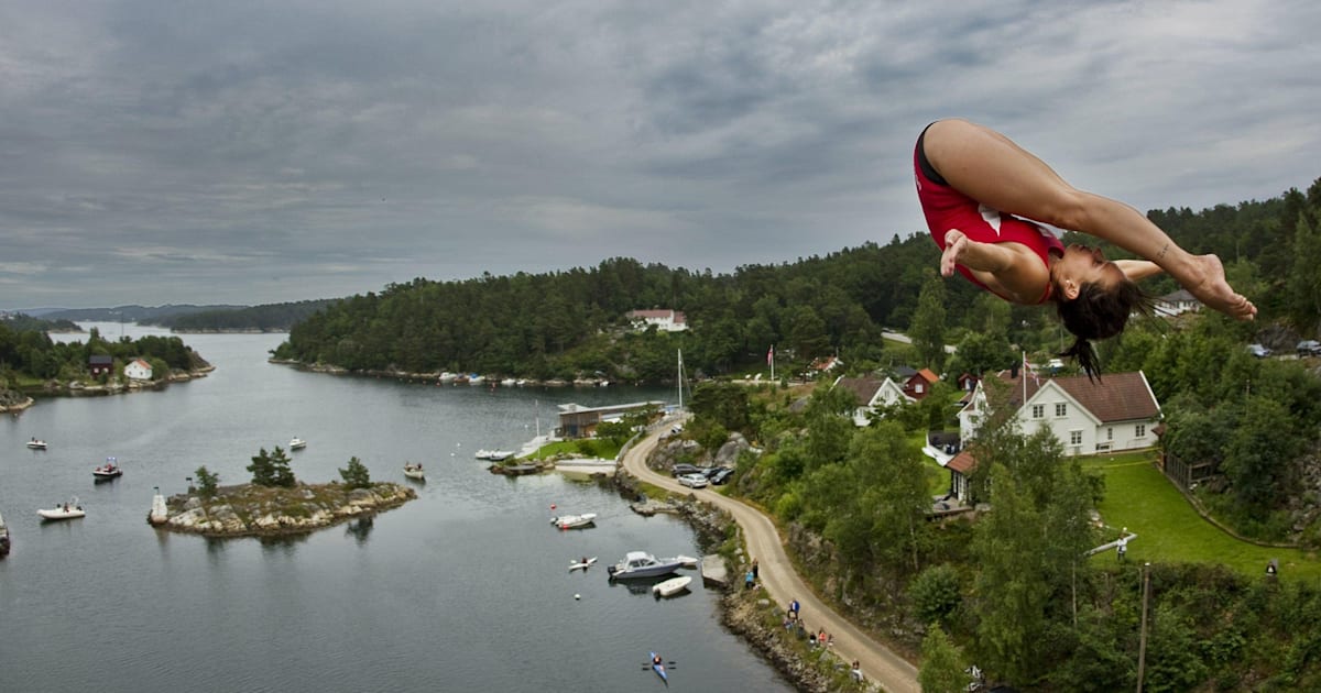 Women to take the plunge in cliff diving