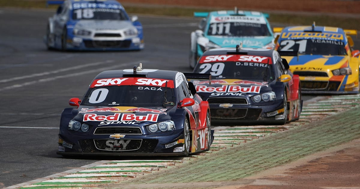 Caca Bueno leads Red Bull Racing 1-2 in Brasilia