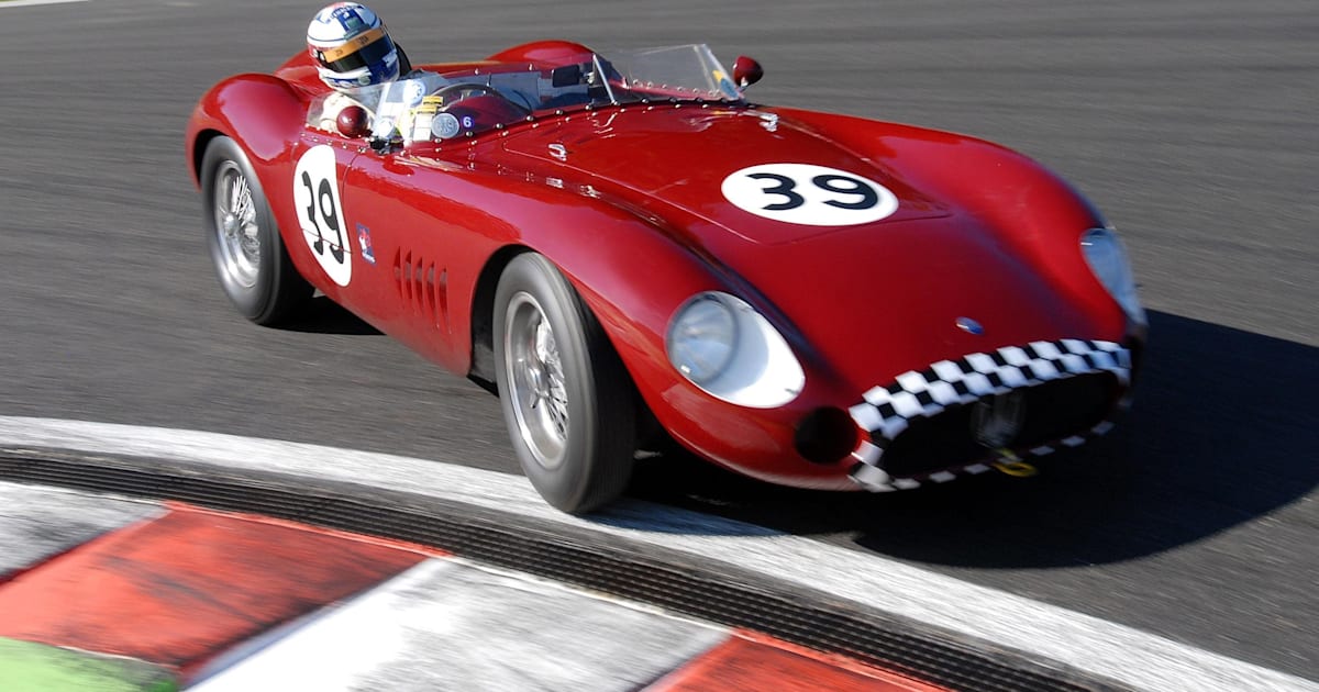 10 carros de carrera icónicos que nunca olvidaremos