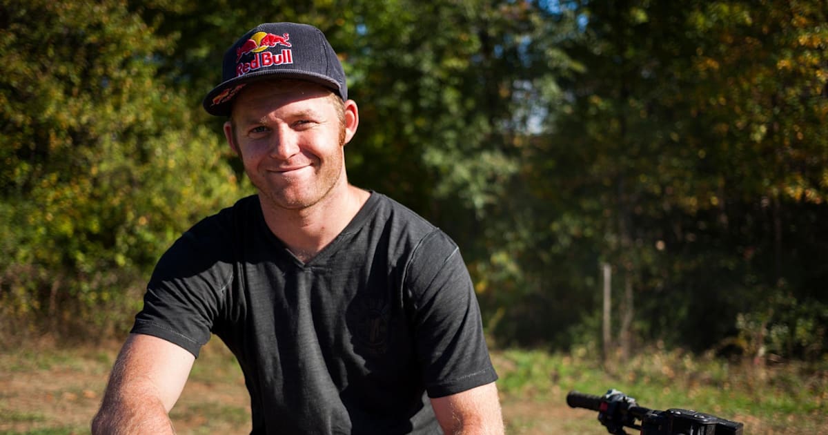 Photos: Mike 'Hucker' Clark's Full Loop on Dirt