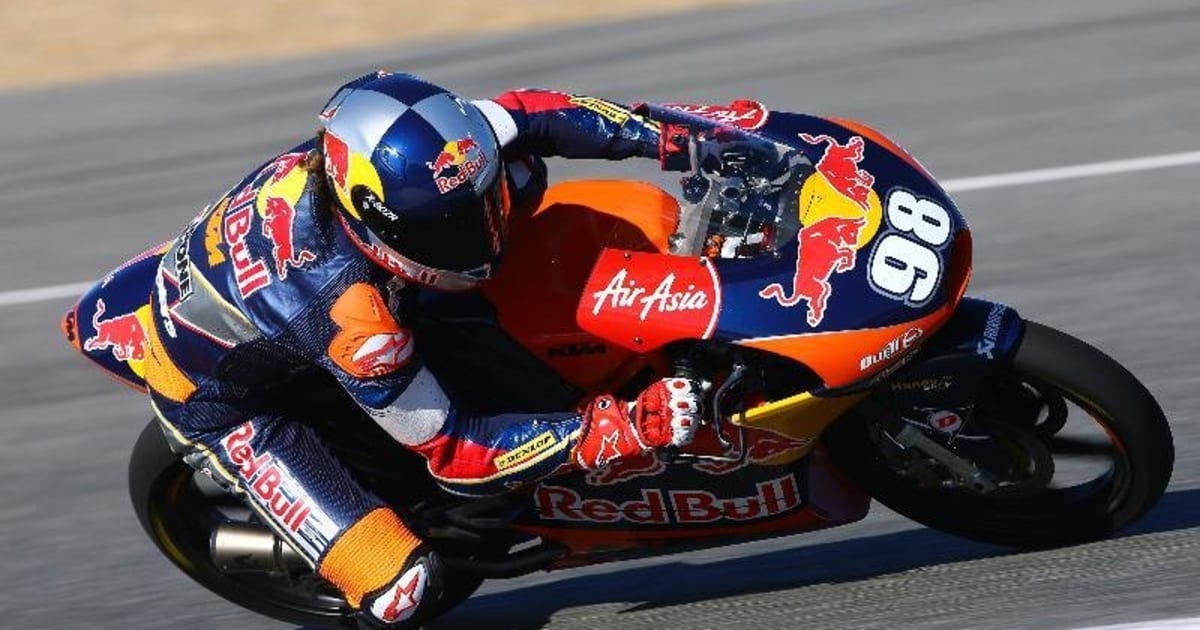 Rookies Champion Karel Hanika on Moto3 trail