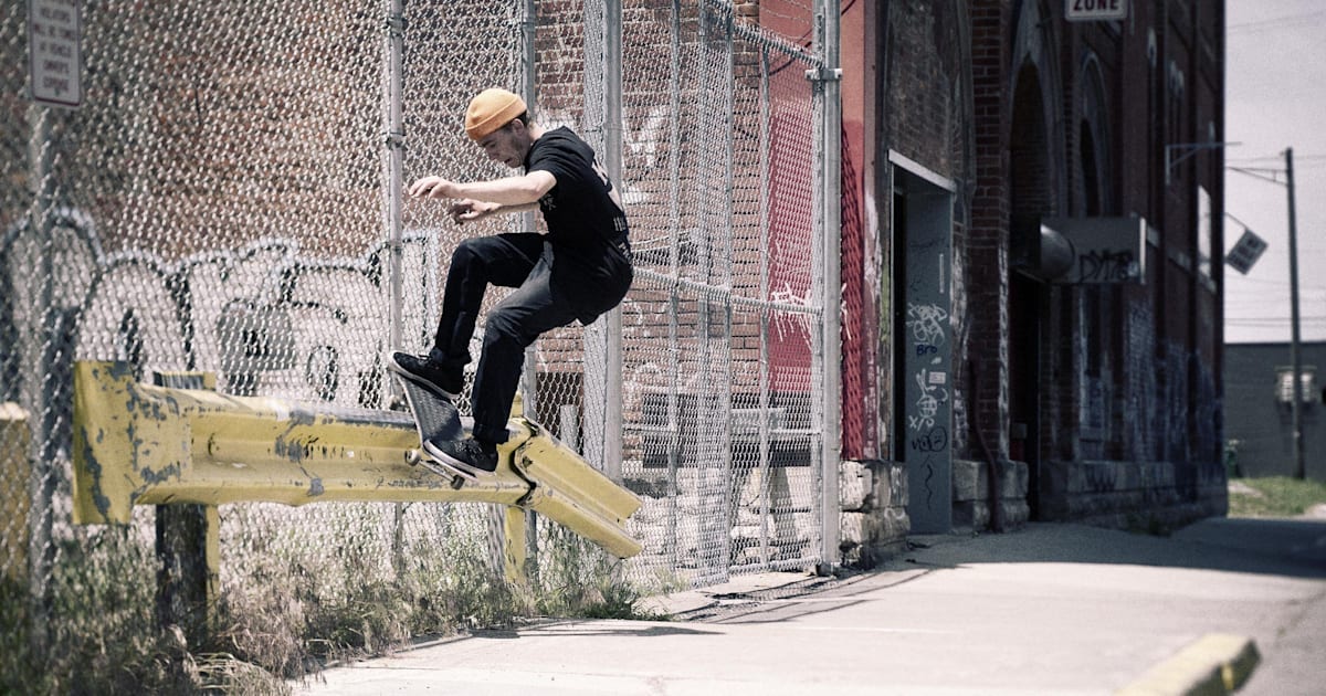 Skateboardom kroz Detroit, grad duhova