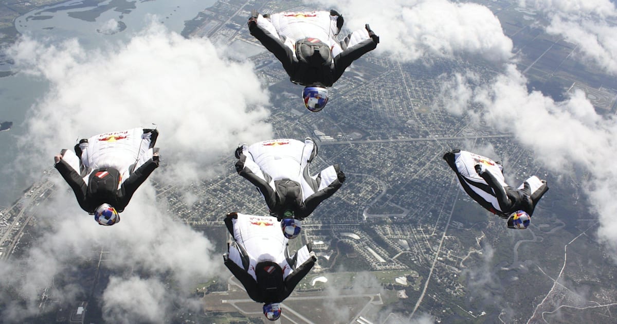 Epic freefalls: The Red Bull Skydive Team in 2013