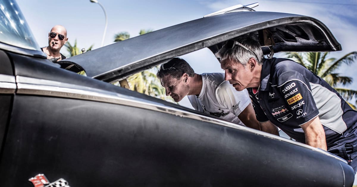 Documental Mechanics of Creativity