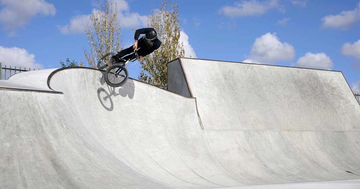 BMX tricks: How to tyre slide with Alex Kennedy *video*