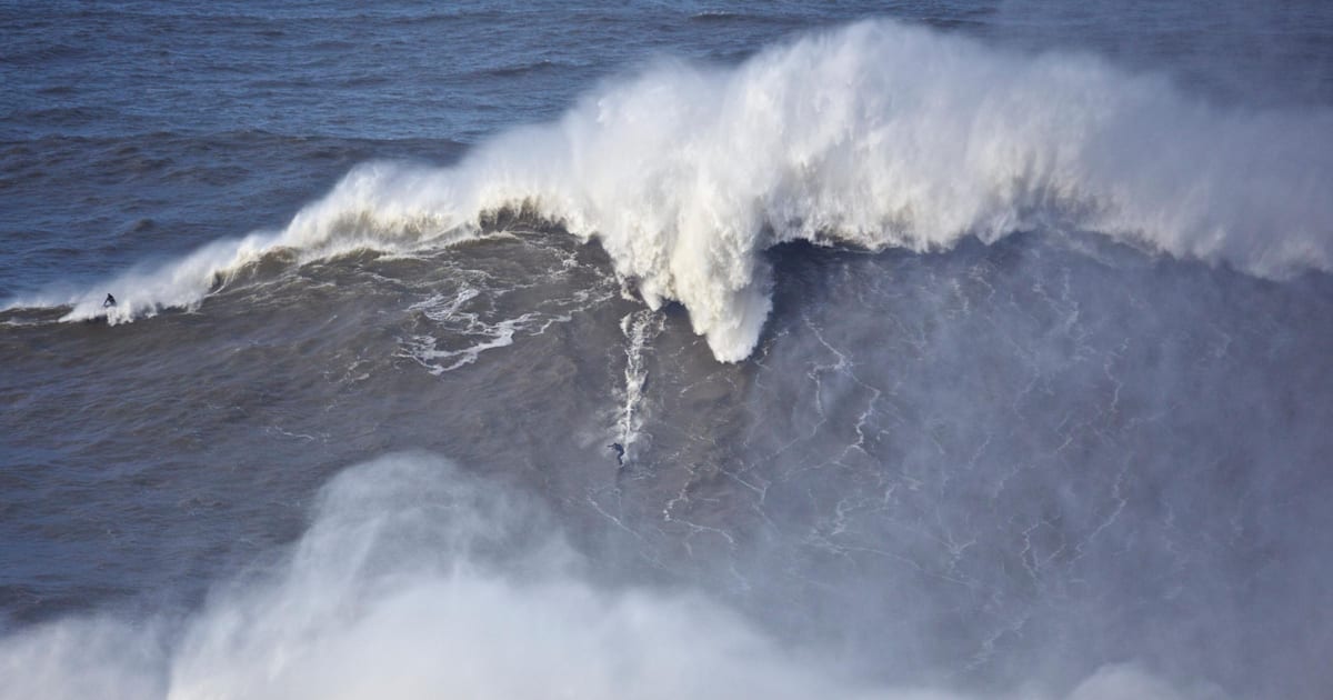 Photos: XXL wave world record attempt at Nazaré