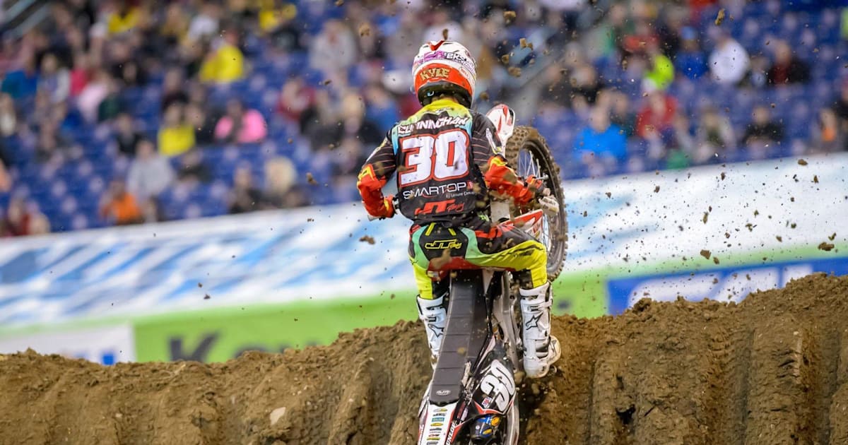 5 Super Gnarly Photos of the Indy Supercross Track