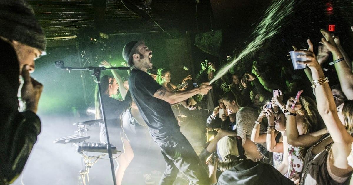 Cherub Headlines Red Bull Tour Bus in Florida