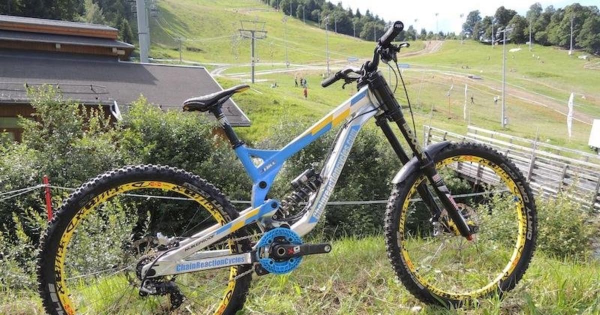Bike Check: Sam Hill's CRC/Nukeproof Pulse