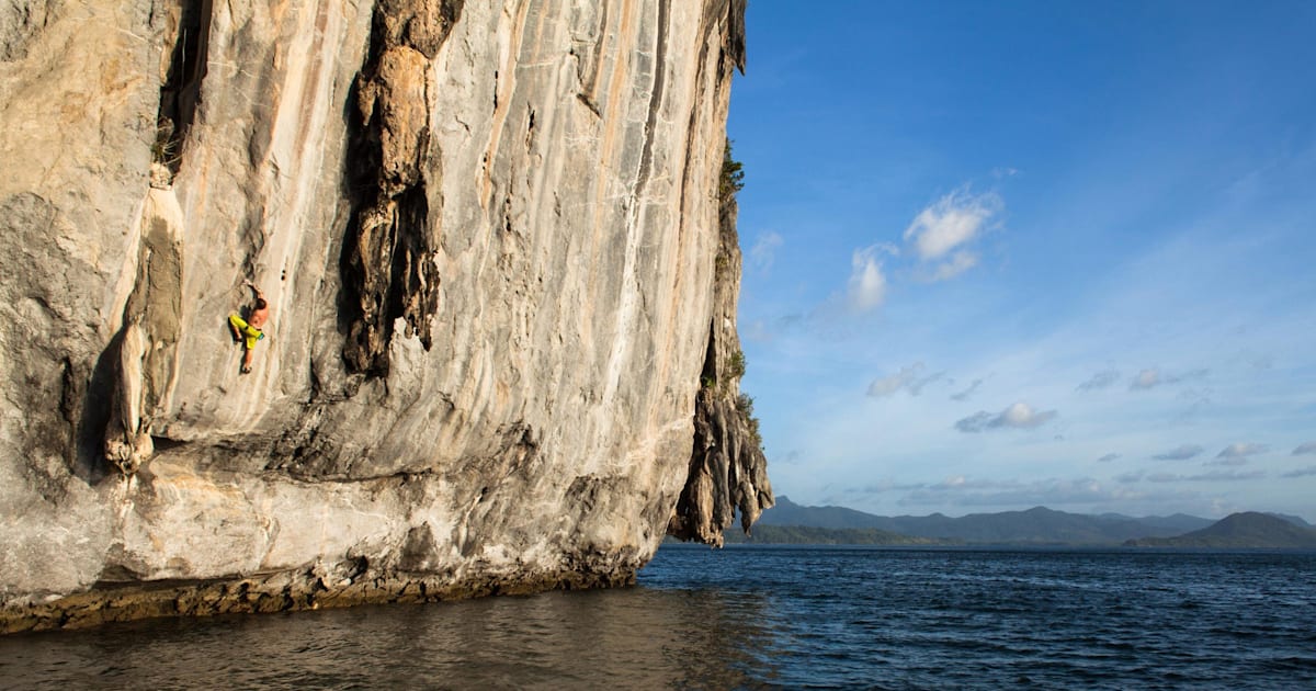 Psicobloc: Deep Water Soloing mit Chris Sharma