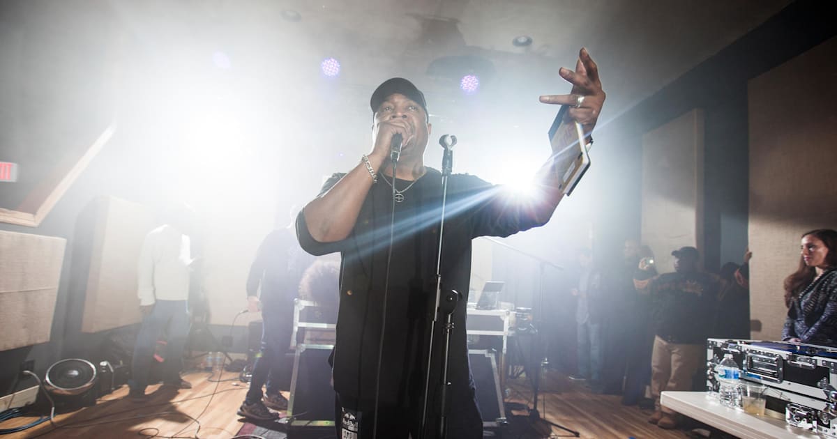 Chuck D Joined DJ Lord >2MP on Stage in Atlanta