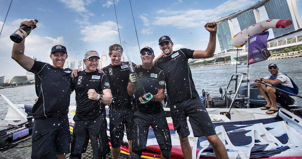 Red Bull Sailing win Extreme Sailing Series Singapore