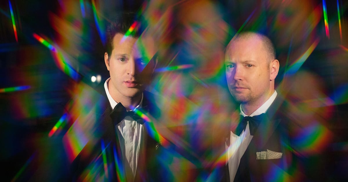 Tuxedo: playlist y entrevista con Jake One y Hawthorne