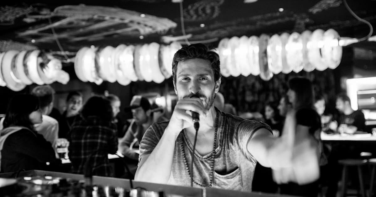 Yoga Ustasından Hip Hop Nağmeler: Ray Rizzo