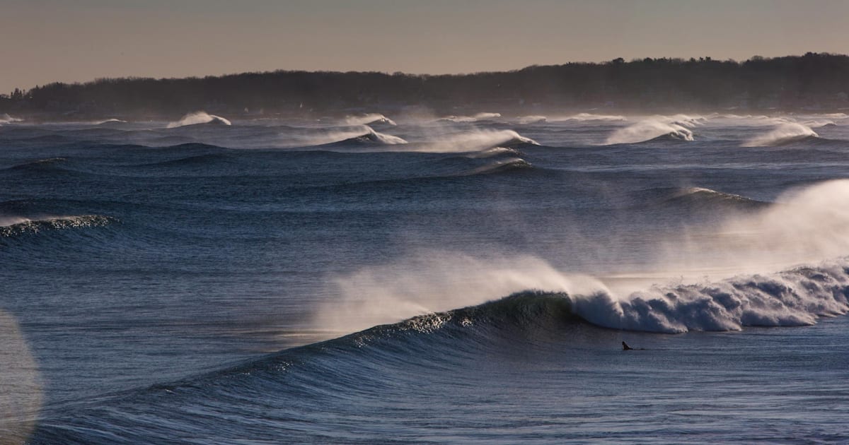 Nick LaVecchia's New England surf photo gallery