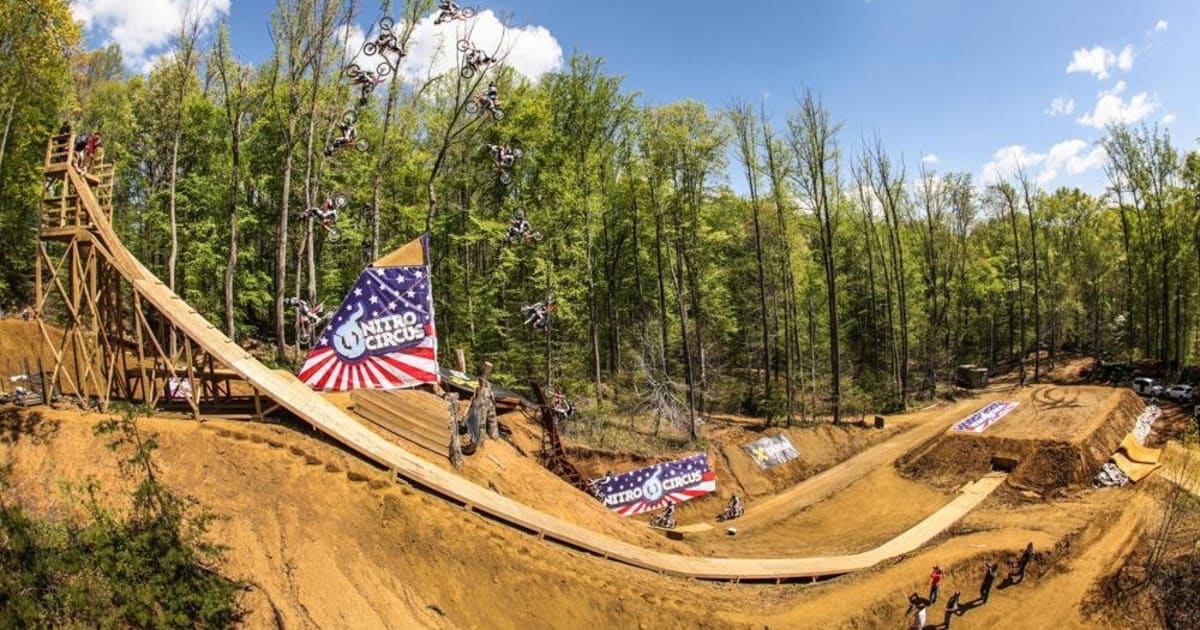 El primer Triple Flip de freestyle motocross