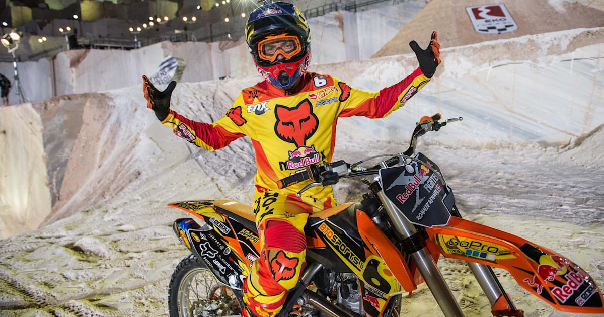 Red Bull X-Fighters 2015 Athens Track Explanation Clip