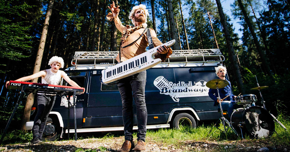 Johann Sebastian Bass: Interview, Red Bull Brandwagen