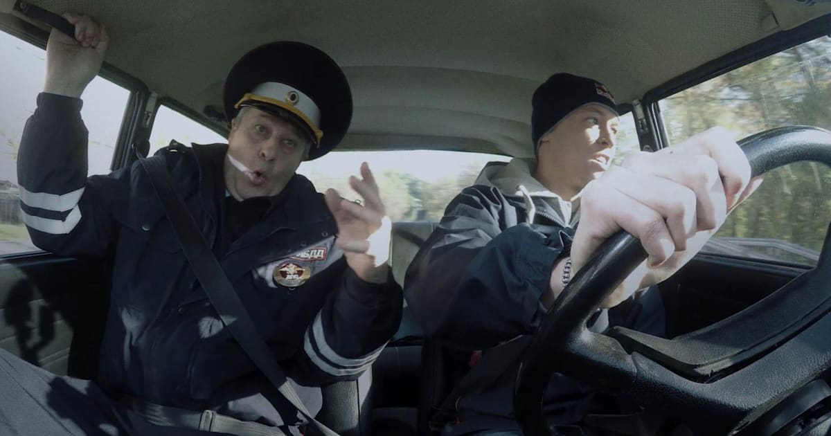 Daniil Kvyat takes his Russian driving test