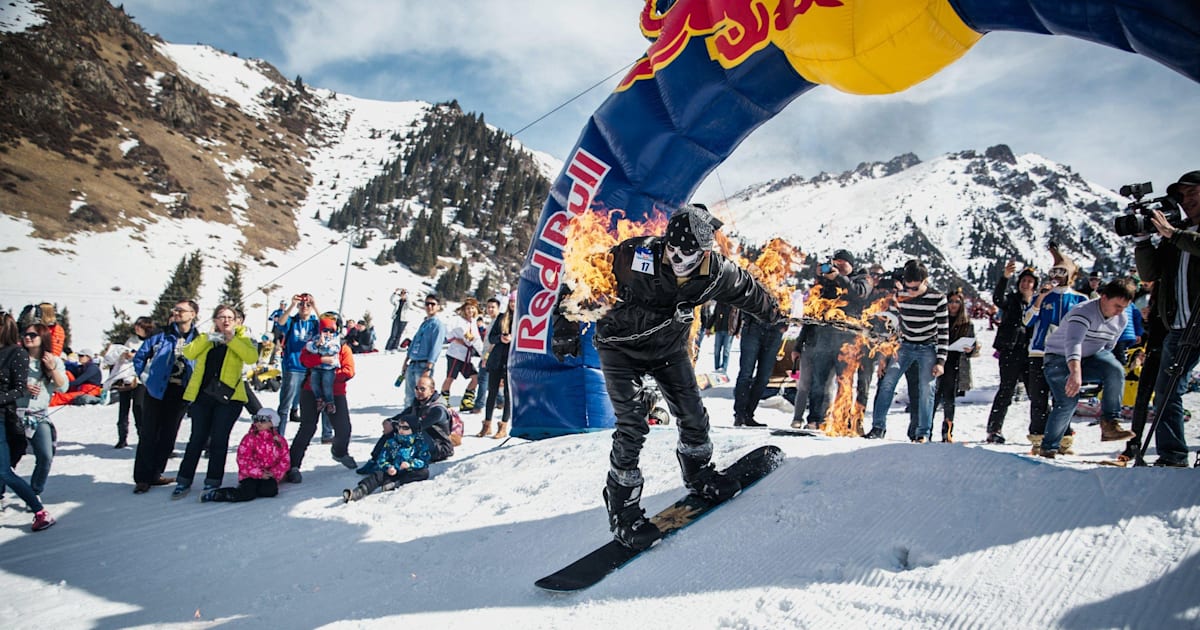 Dünyadan Red Bull Jump and Freeze Yaratıcı Kostümleri