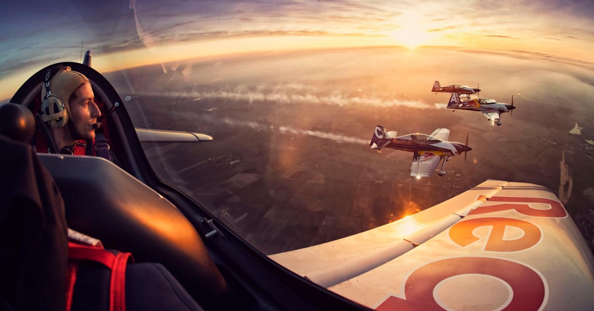 Aerobatic flying: Recreating a Top Gun shot | Red Bull
