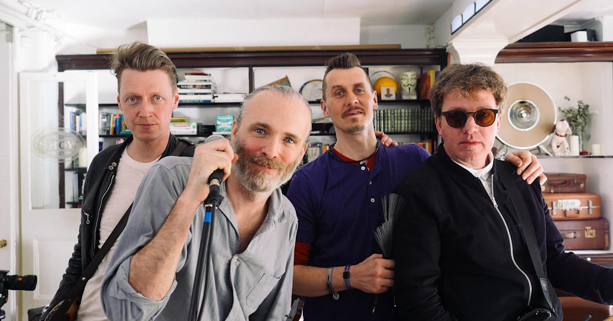 Stripped Sessions com o Travis