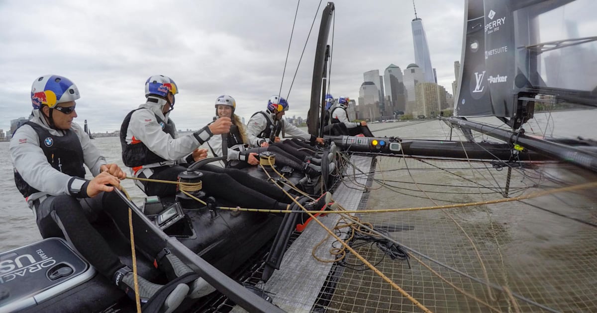 Lindsey Vonn meets Oracle Team USA