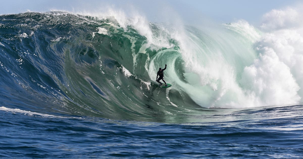 Watch the best and worst of Shipstern Bluff | Red Bull