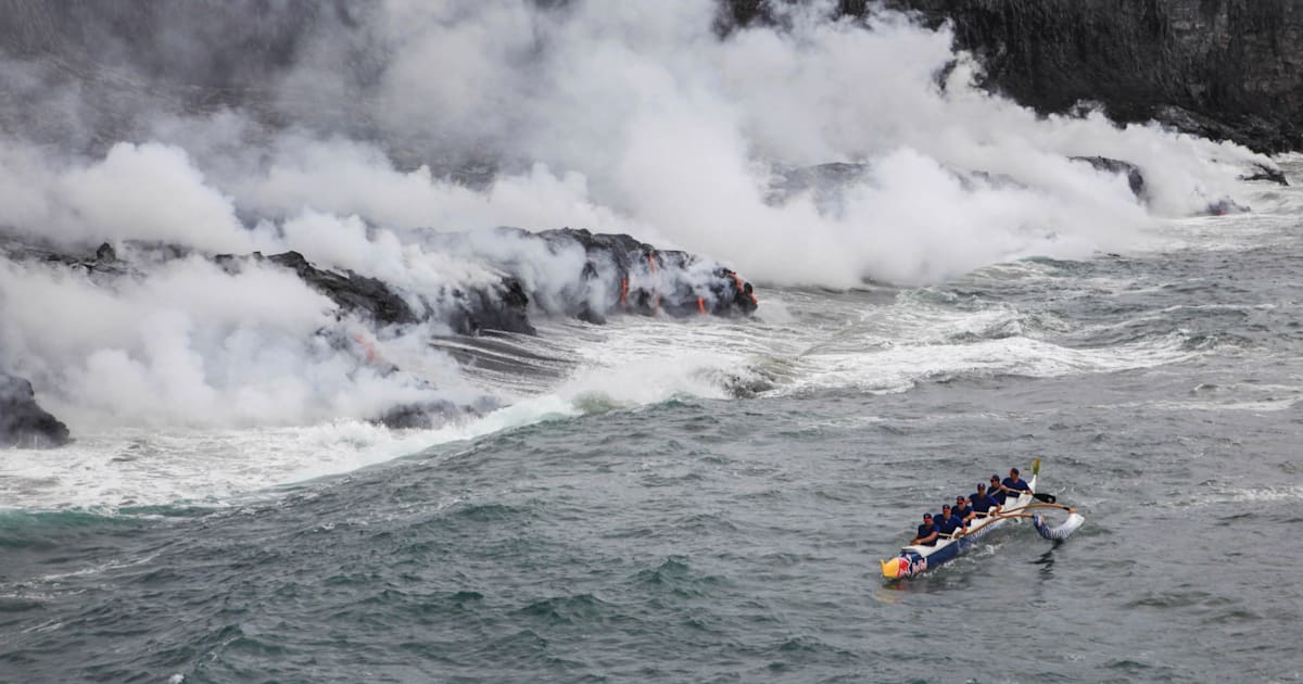 Red Bull Wa'a: The Outrigger Canoe Super-Crew