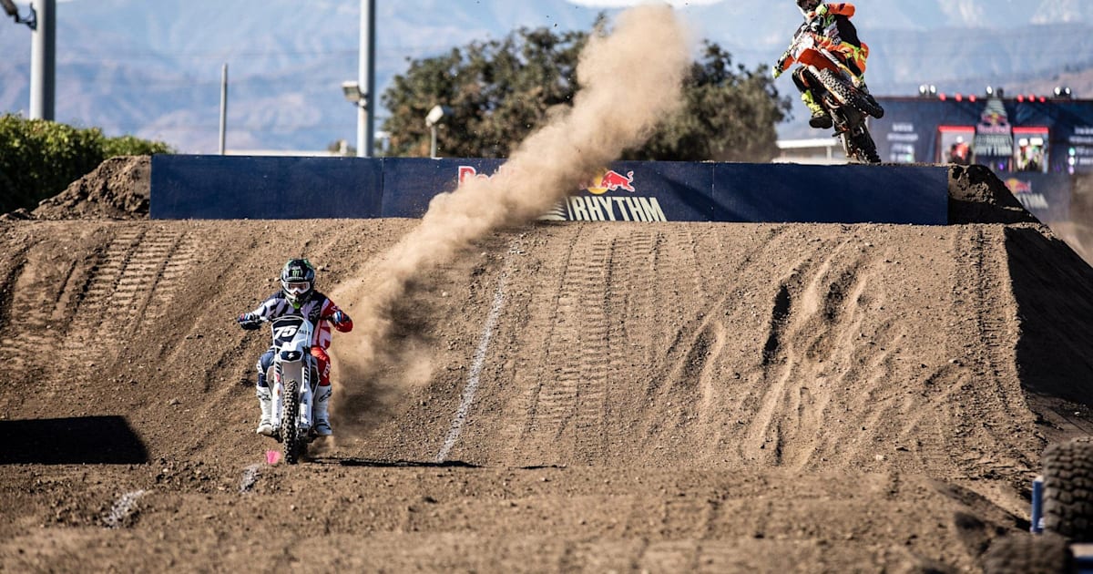 Electric Motorcycle Races Red Bull Straight Rhythm 2016