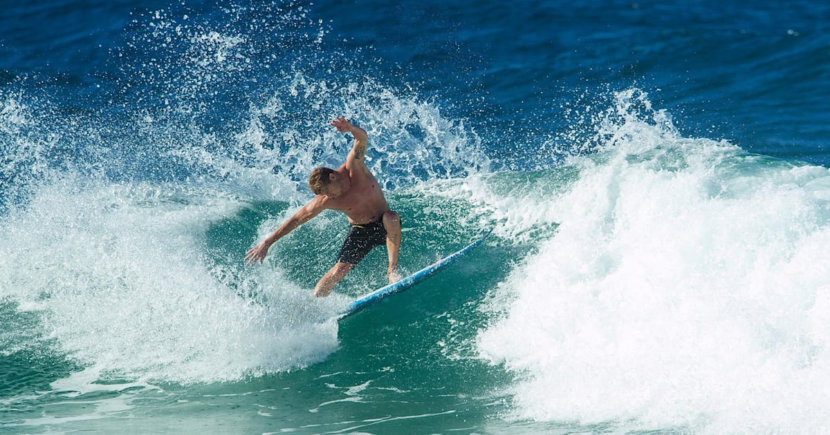 Australia's Best Wave: Snapper Rocks Gallery | Red Bull